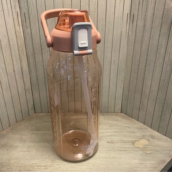 Cille | Dining | Nwt Cille Large Capacity Water Bottle 70 Ml Orange ...
